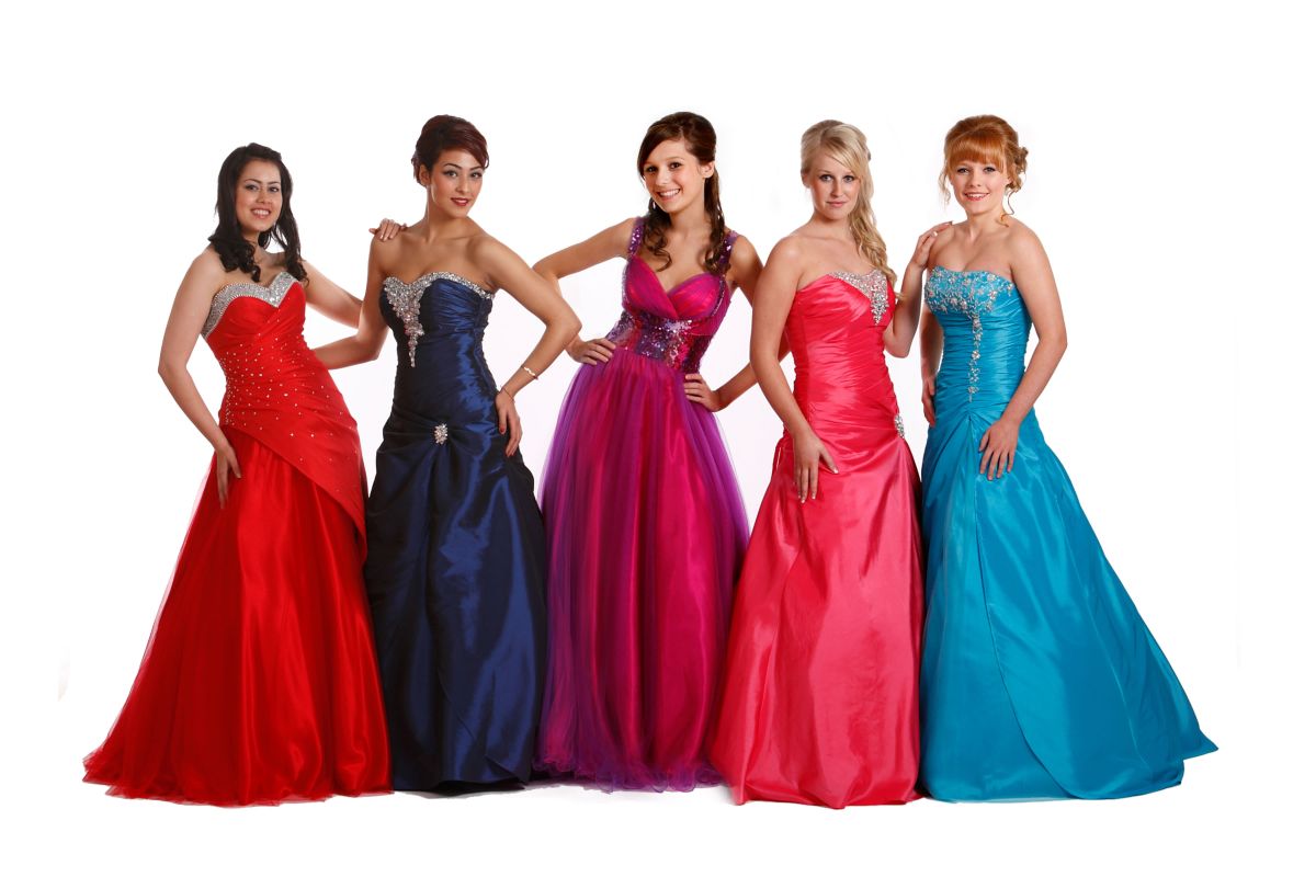 ¿Quién te maquillará para tu prom? - El Diario NY