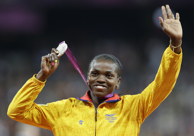 Colombia se luce en salto, Bolt imbatible - El Diario NY