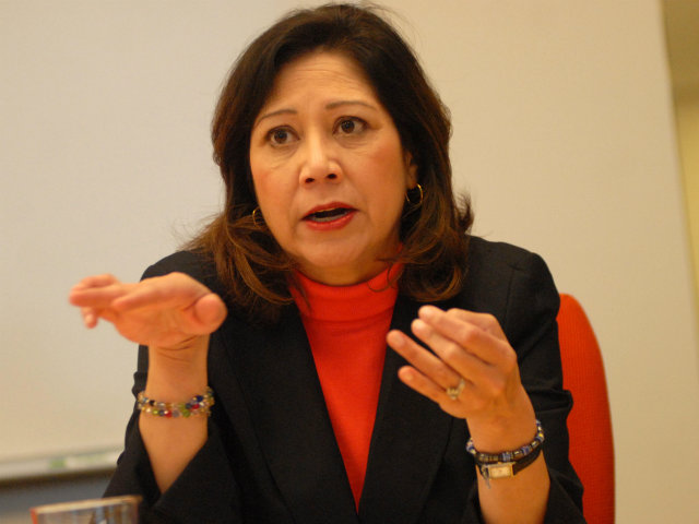 Hilda Solís apunta a un puesto electivo en California - El Diario NY