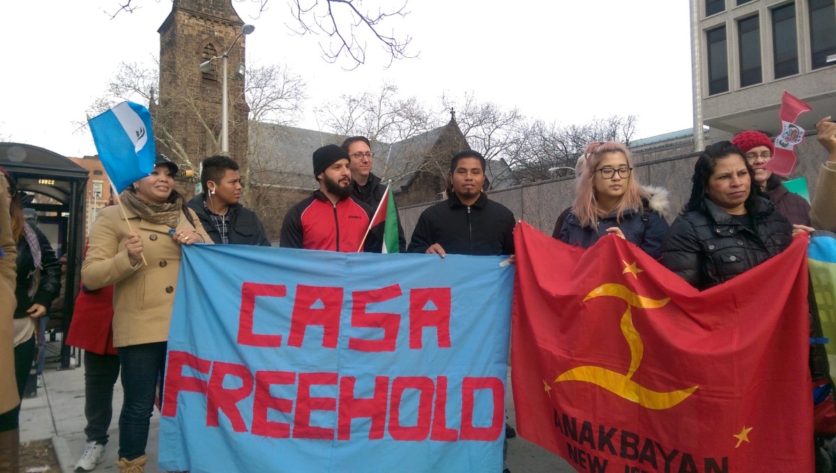 Activistas hacen frente a redadas de ICE en Nueva Jersey (fotos) - El ...