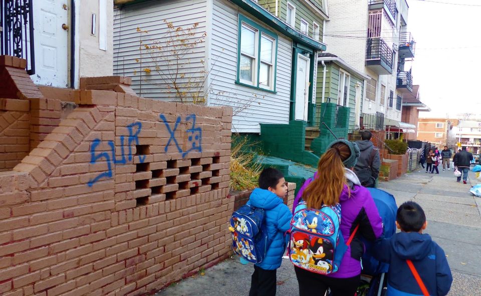 Pandilla Sur 13 se adueña de calles de Queens - El Diario NY