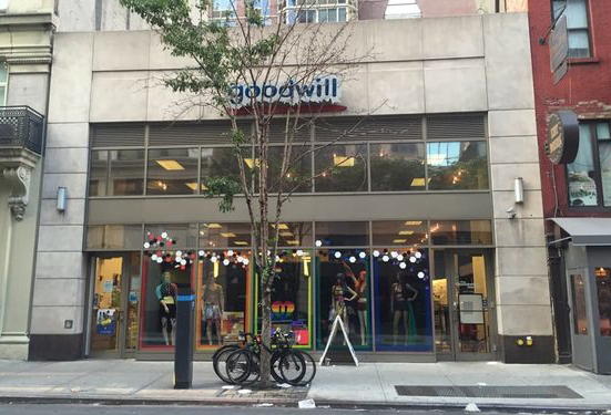 Las botan de tienda “Goodwill” en Manhattan por hablar español - El ...