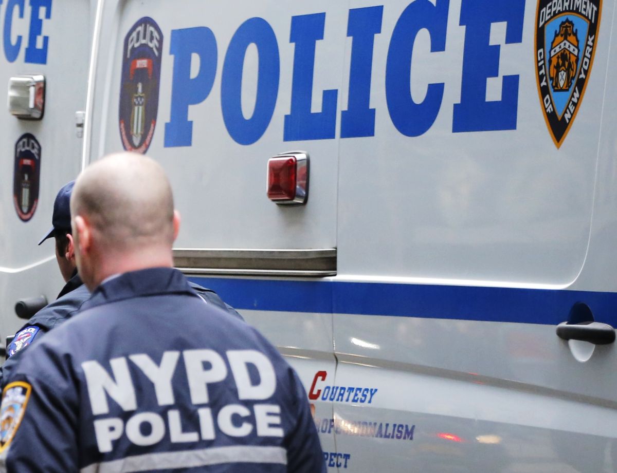 Esposa de NYPD demanda a la ciudad por violencia doméstica - El Diario NY