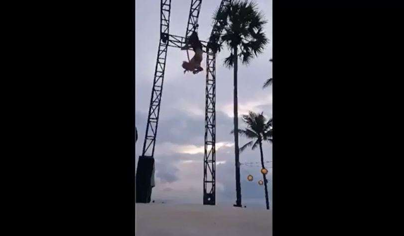 Video: Acróbata estadounidense se rompe el cuello en plena función - El ...