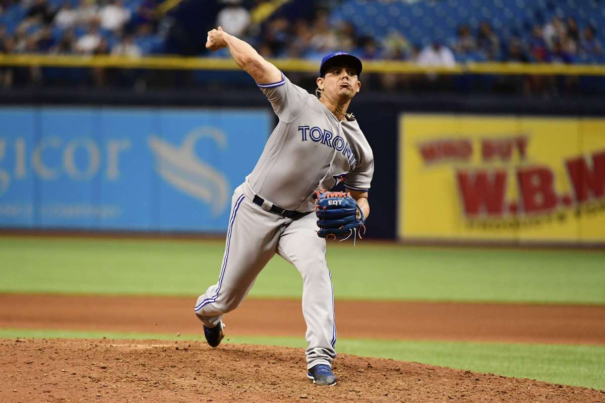 El pitcher mexicano Roberto Osuna es detenido por violencia doméstica ...