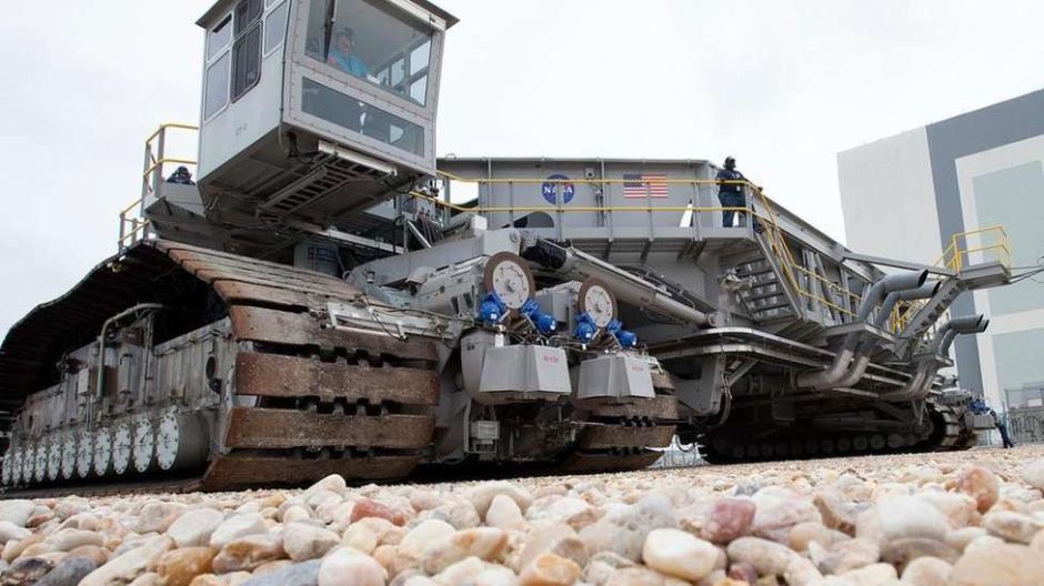 Cómo es manejar uno de los vehículos más grandes del mundo | El Diario NY