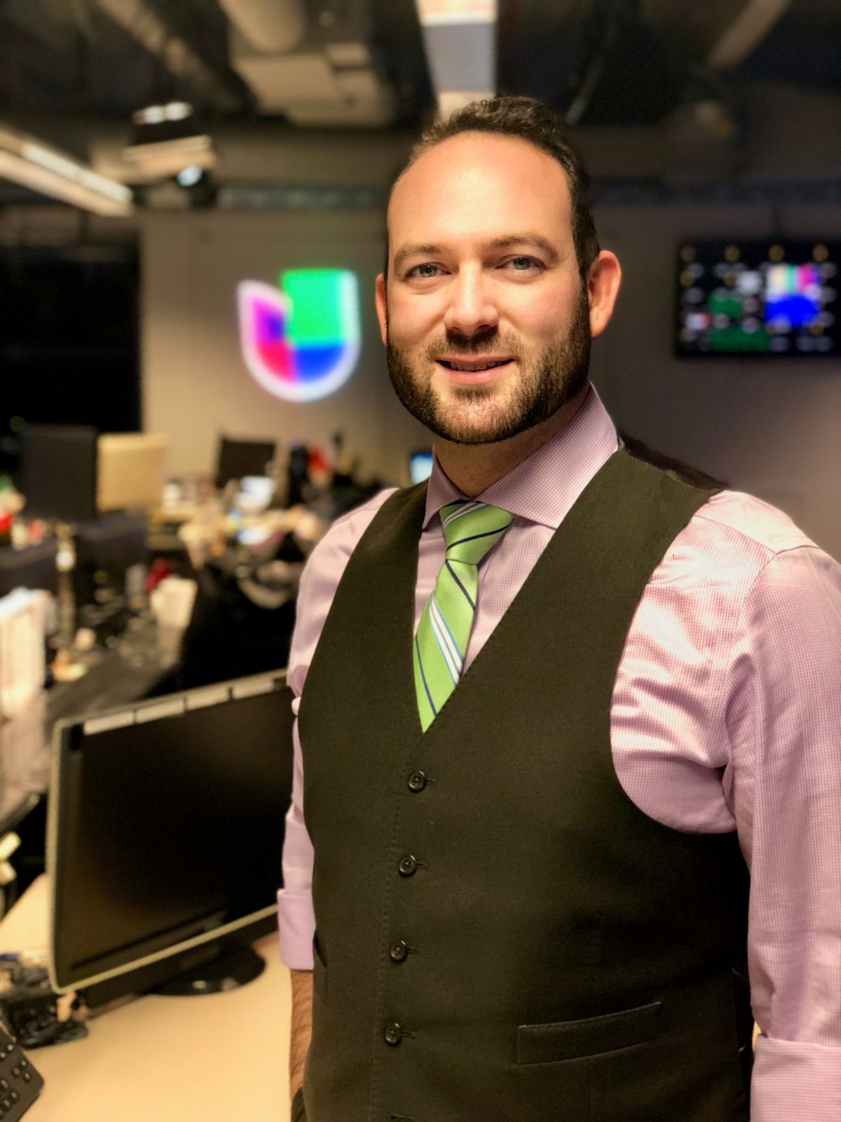 Univision 41 incorpora a periodista investigativo - El Diario NY