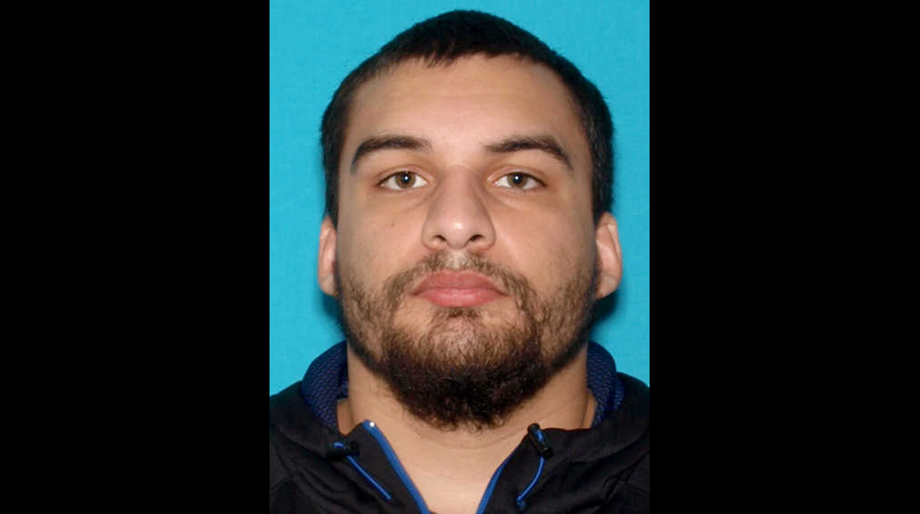 Huyó a México hijo acusado por muerte de ex NY Jets Barry Bennett y su ...