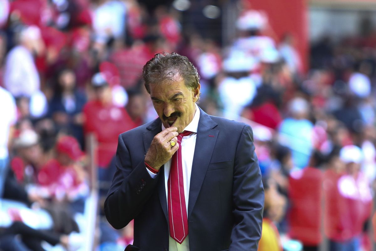 El ‘Bigotón’ respira, por fin gana Toluca - El Diario NY