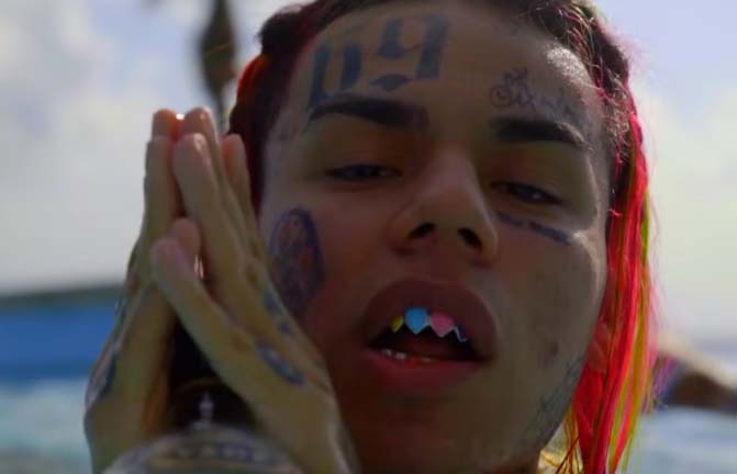 Pandillero traicionado por rapero Tekashi 69 en juicio en Nueva York ...