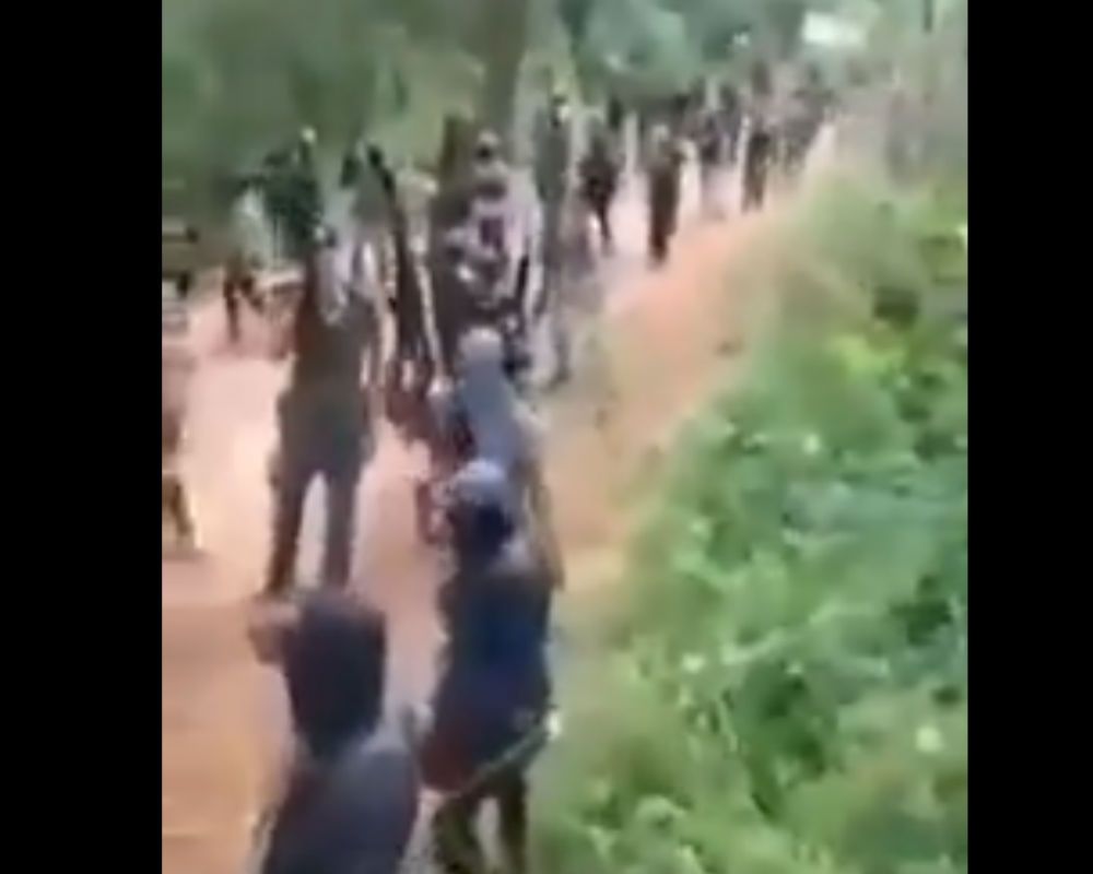 VIDEO: Ejército de narco sicarios lanzan temible amenaza en México - El ...