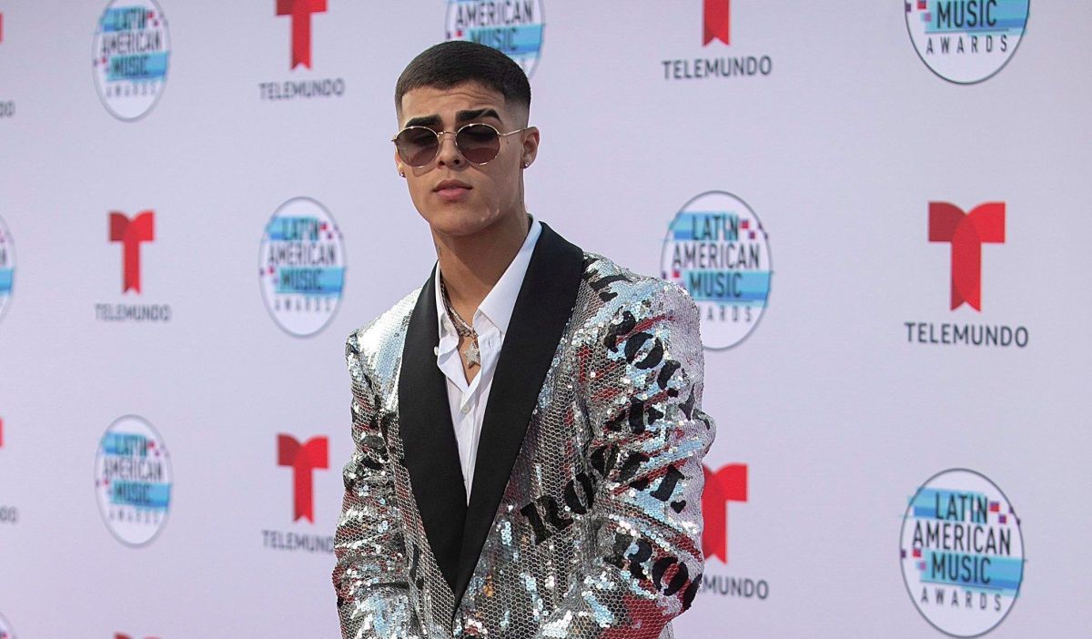 El puertorriqueño Lunay es el Nuevo Artista del Año de los Latin AMA ...