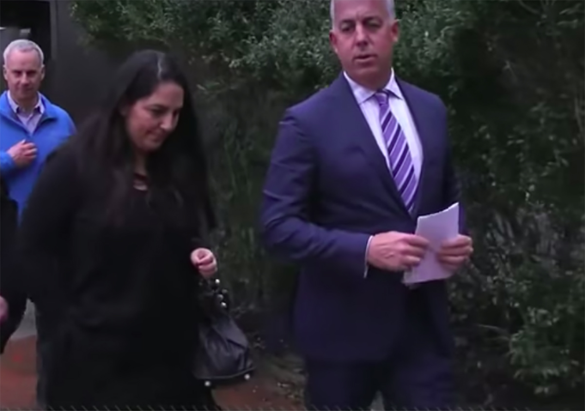 Dueña de joyería dijo que su hijo era latino para que pudiera ingresar ...