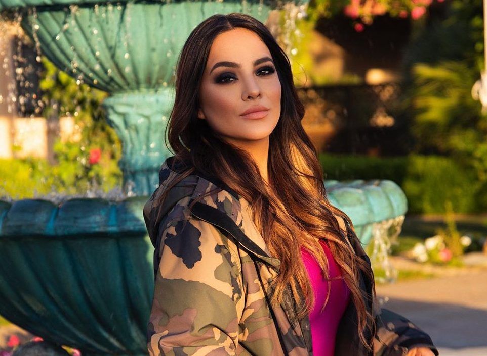 Acusan a Mayeli Alonso, ex de Lupillo Rivera, de ganar millones en ...