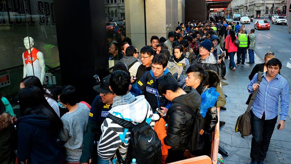 Gana hasta $1,000 a la semana haciendo fila por otras personas - El ...