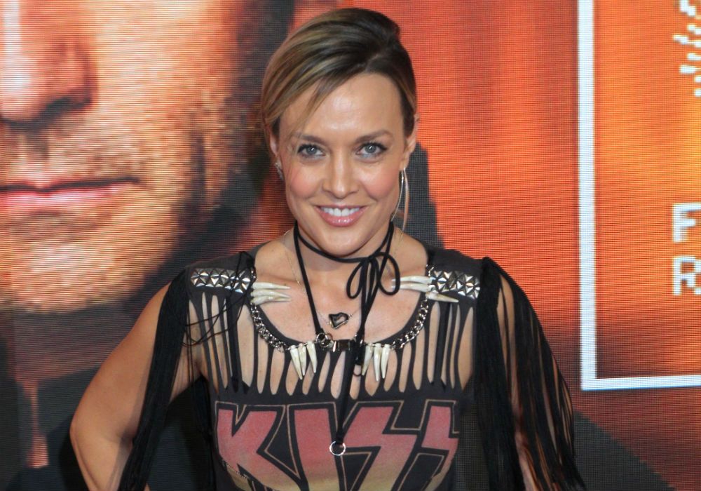 En ropa interior, Fey regresa y comienza el año deleitando a sus ...