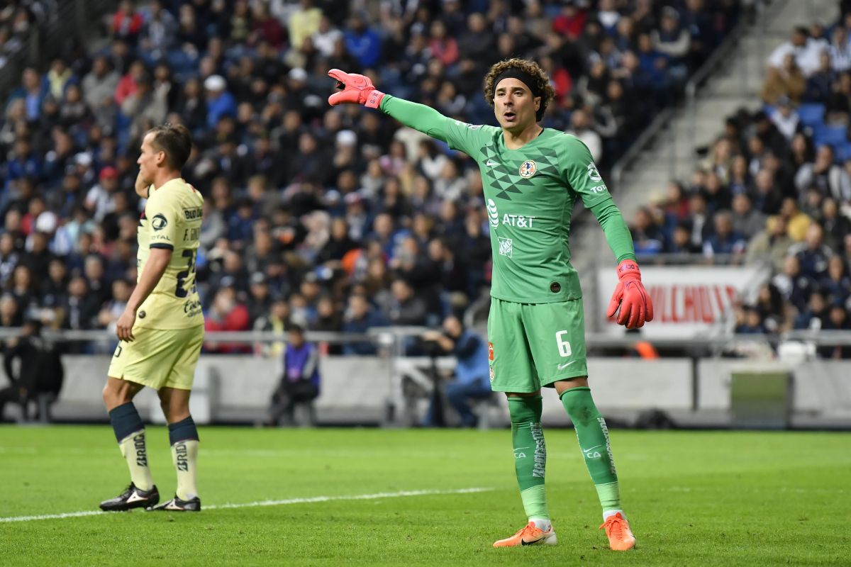Guillermo Ochoa y Luis Fuentes forman parte del equipo ideal de la ...