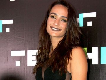 Con varios bikinis, la hija de Consuelo Duval presume su espectacular cuerpo - El Diario NY