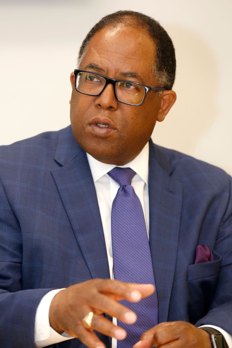 Ridley-Thomas: El desamparo, la otra crisis en Los Ángeles - El Diario NY