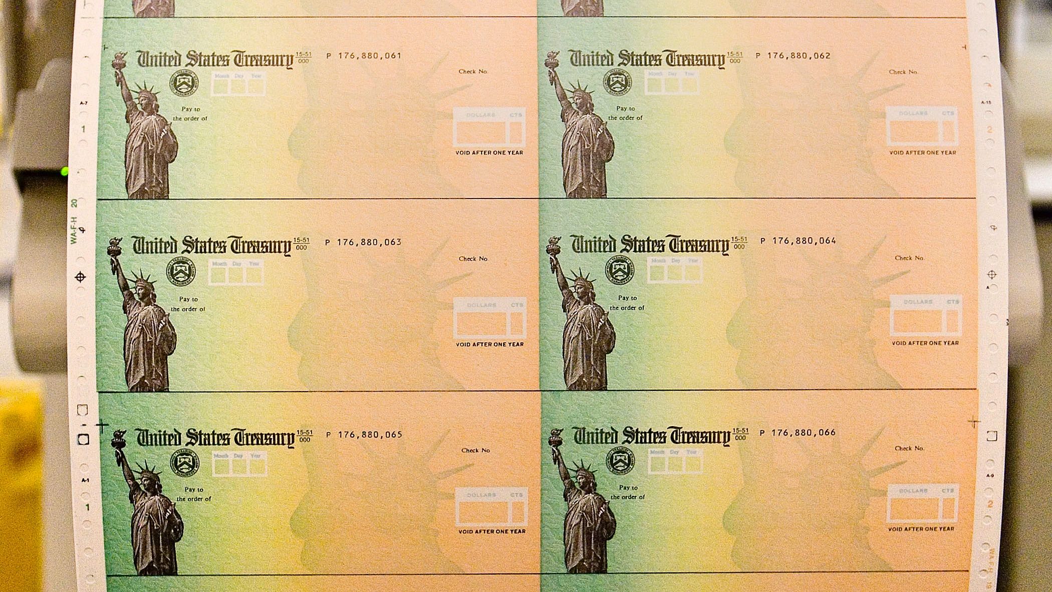 IRS explica cómo personas sin ingresos o bajos ingresos pueden recibir ...