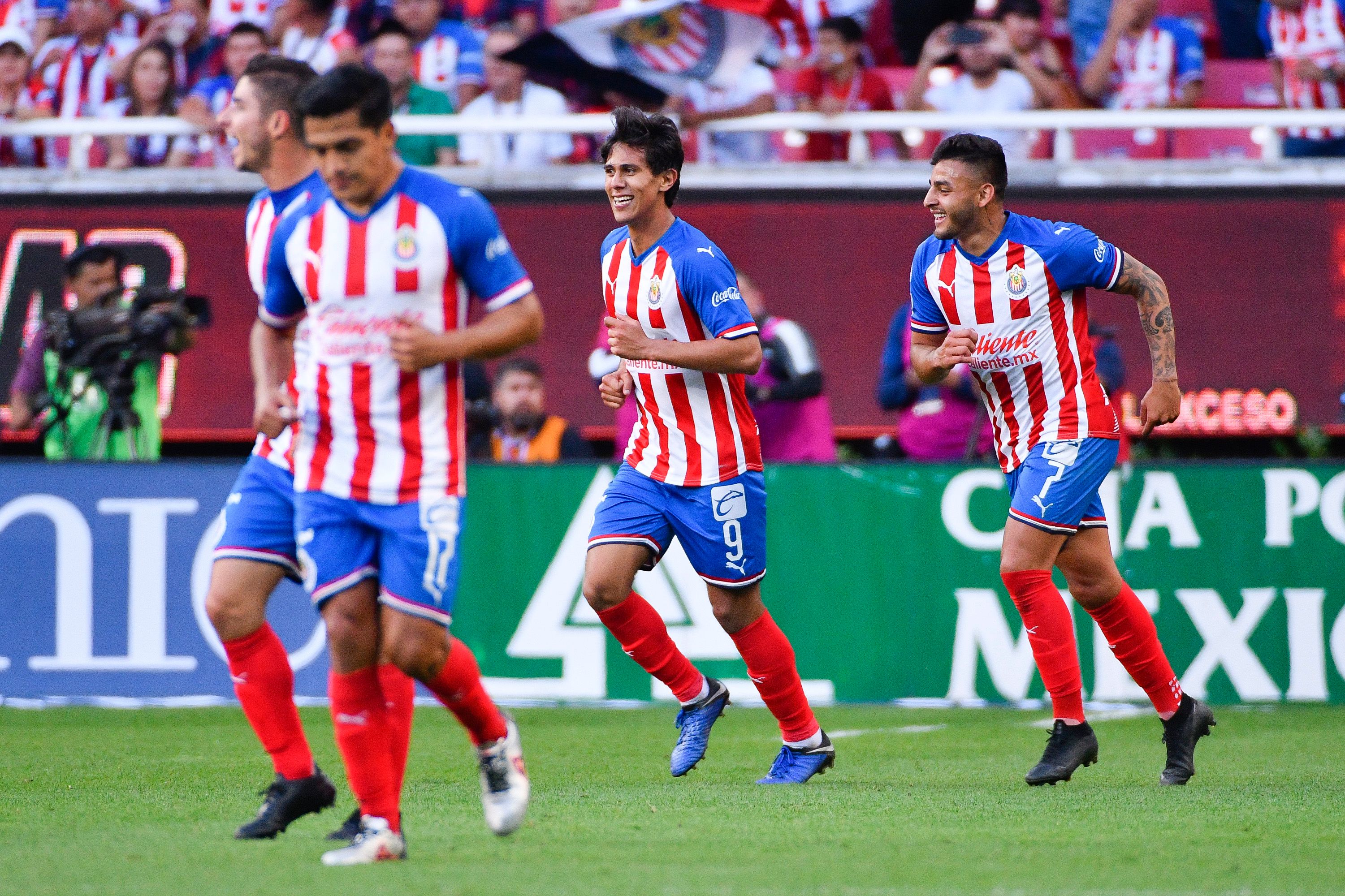 VIDEO: ¡Juegazo! Chivas logró sacar el empate ante el líder invencible ...