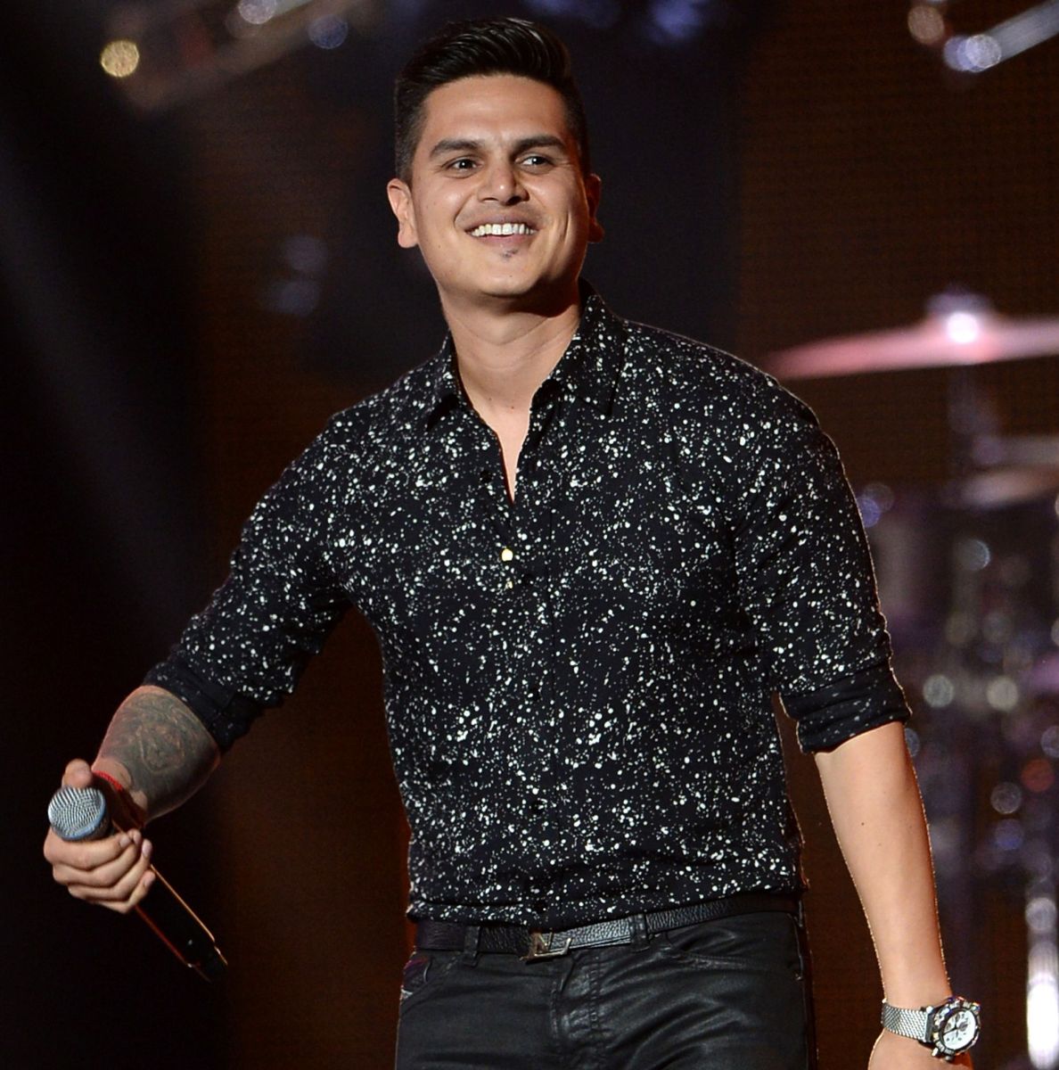 Régulo Caro cambia el regional mexicano por el pop, rock y reggae - El ...