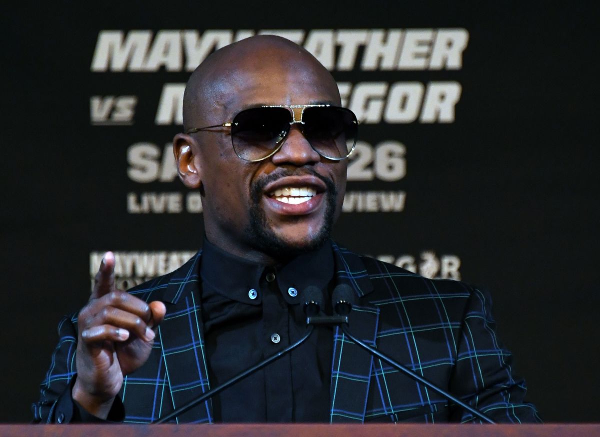 Floyd Mayweather está de vacaciones en Cancún donde se da la gran vida ...