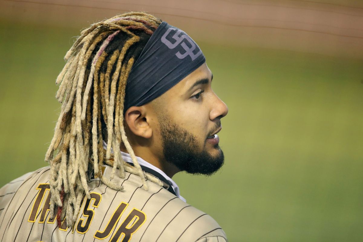 VIDEO: el dominicano sensación Fernando Tatis Jr. literalmente sacó la pelota del estadio - El ...