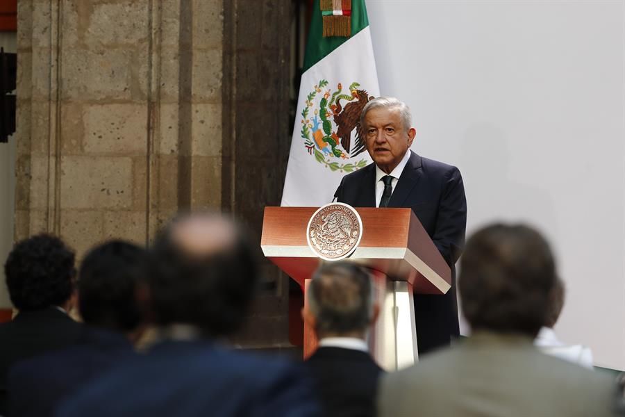 AMLO destaca combate a la corrupción, dice que México ha ahorrado ...