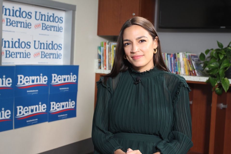 ¿Cuánto dinero tiene Alexandria Ocasio-Cortez? - El Diario NY