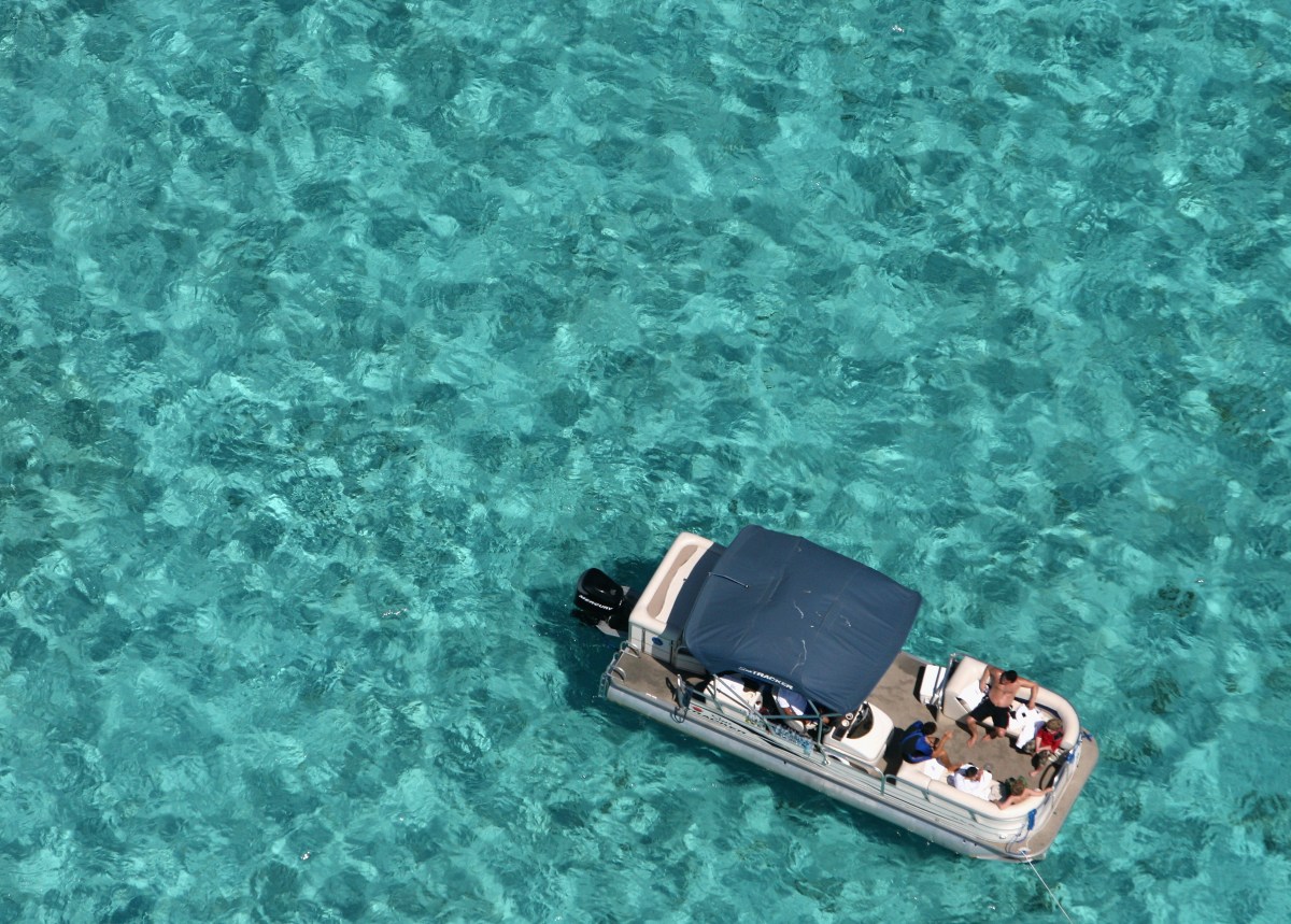 Joven de EE.UU. se fue de vacaciones a las Islas Caimán y terminó 32 ...