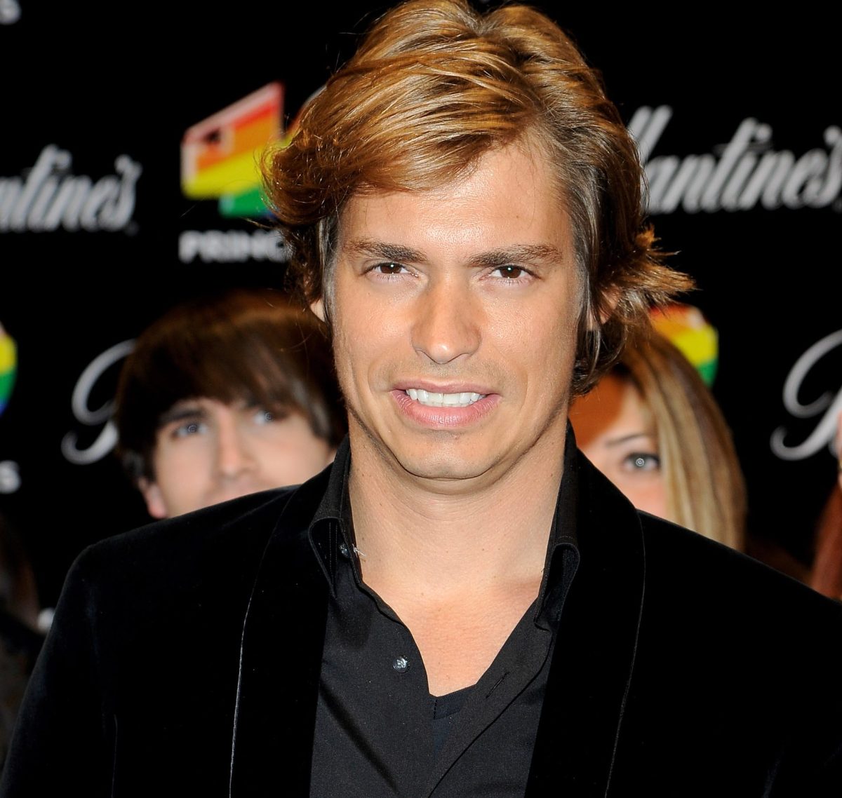 El cantante Carlos Baute y su hijo que tuvo en la adolescencia ya están ...