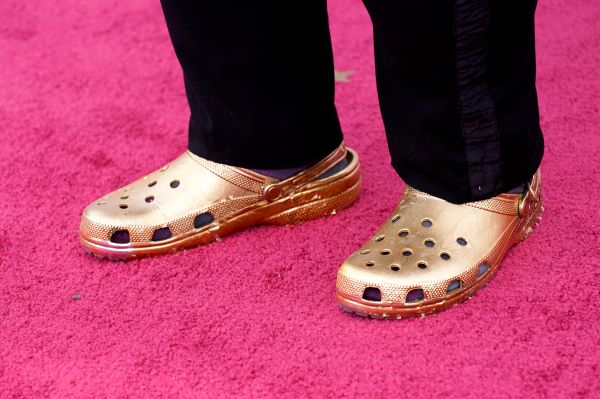 Conoce los extraños Crocs con tacón diseñados junto a Balenciaga - El ...