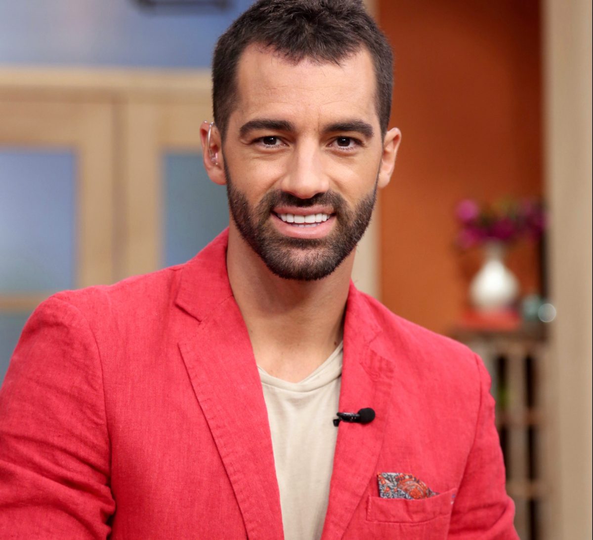 Toni Costa está en California y se le ve sonriente y trabajando - El ...