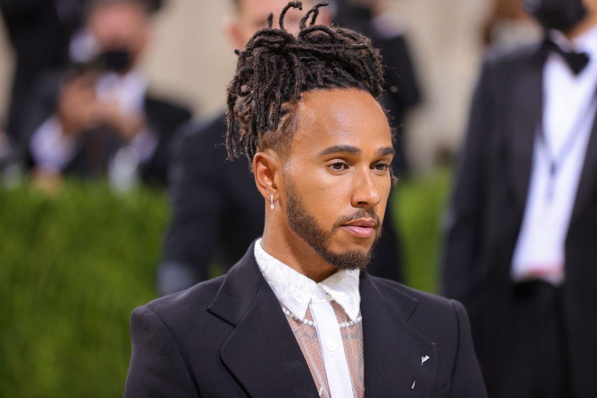 Lewis Hamilton fue captado con una modelo que se desnuda en OnlyFans ... Lewis Hamilton fue captado con una modelo que se desnuda en OnlyFans ...