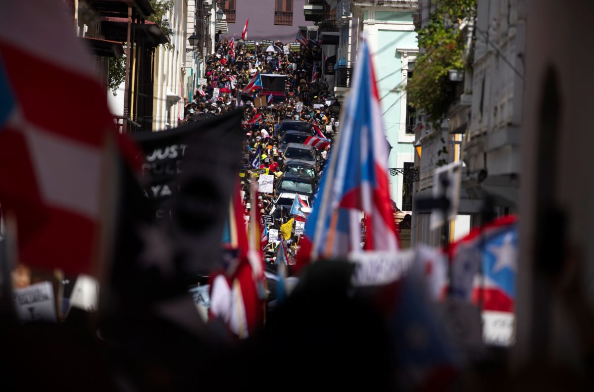 Masiva protesta en Puerto Rico logra que Gobierno se comprometa a hacer ...