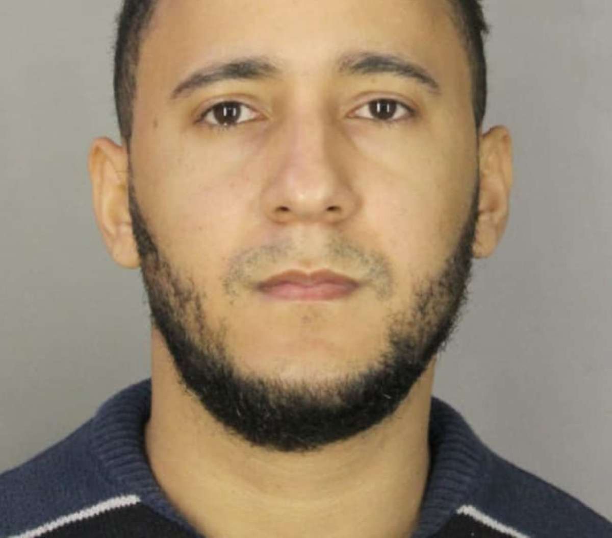 Conductor latino intentó violar a pasajera de 13 años dentro de su auto ...