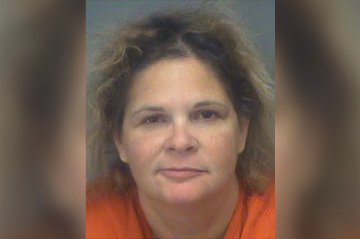 Abogada Ebria De Florida Es Arrestada Por Desnudarse En Un Bar Después