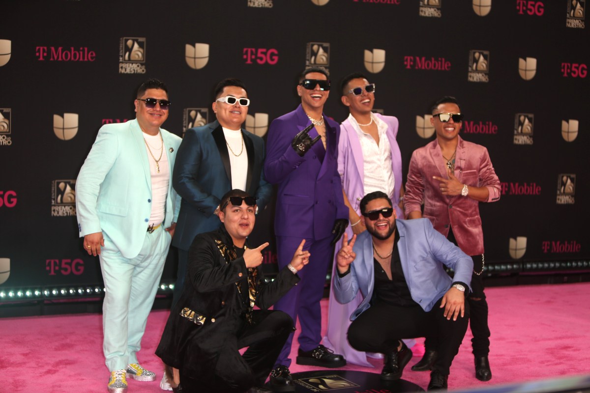 Festival De Coachella Sacó De La Transmisión Al Grupo Firme Y Los