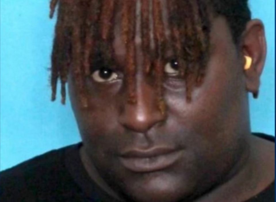 Hombre mata a martillazos a su madre en Louisiana; “hit-and-run” lleva ...