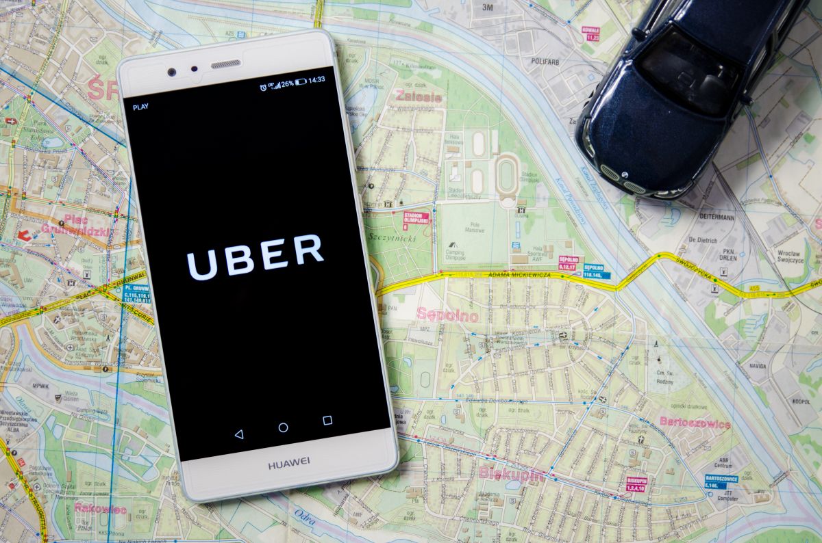 Uber quiere incluir viajes en aviones, tren y autos de alquiler en una ...