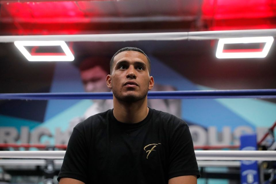 David Benavidez promete espectáculo y va por el cinturón interino CMB ...