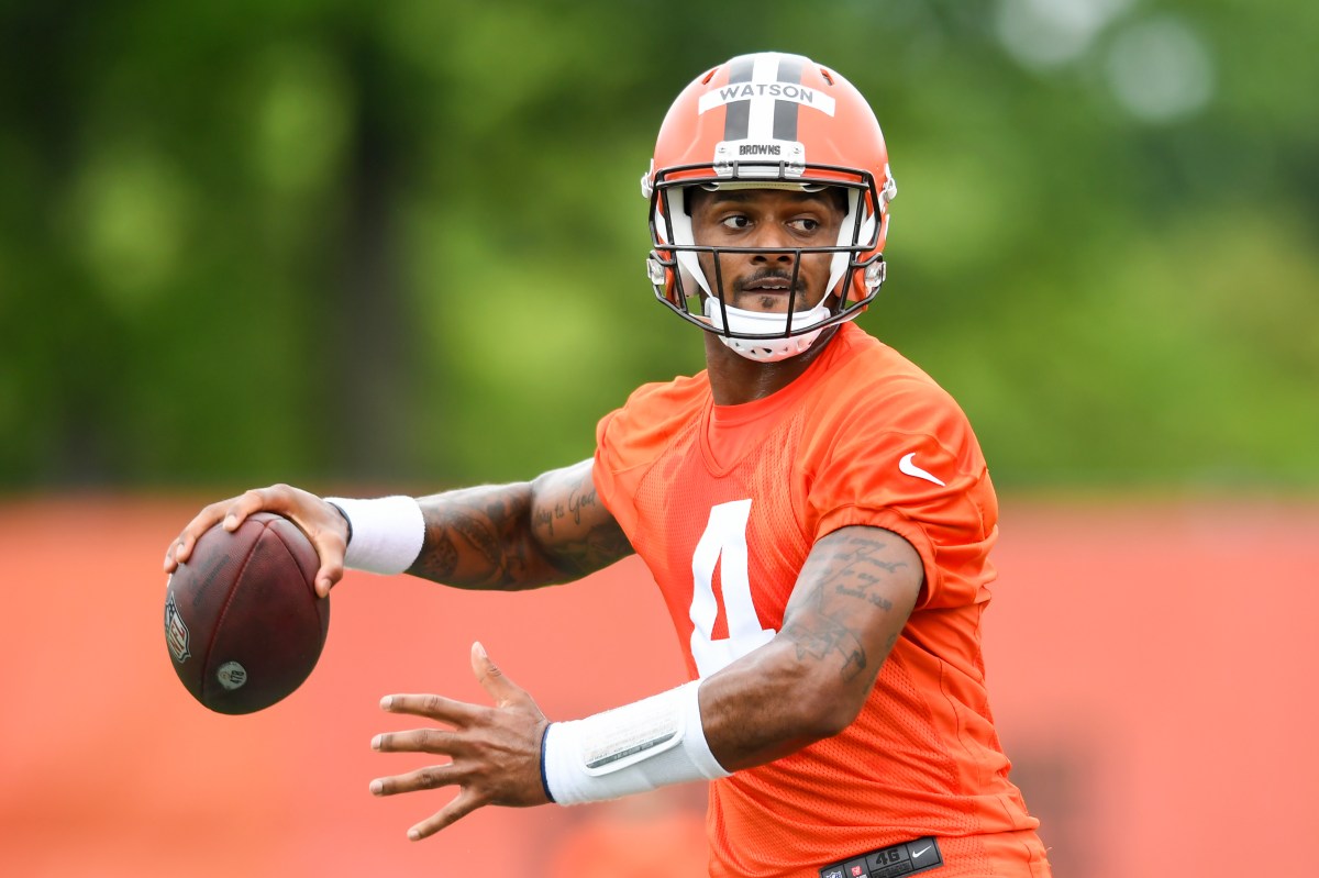 Mariscal de la NFL acusado de conducta sexual inapropiada logra acuerdo ...