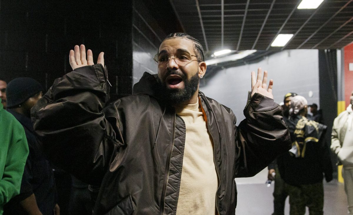 Video viral muestra a Drake encontrándose cara a cara con lo que parece ...