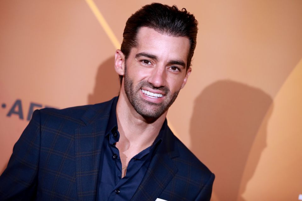 Toni Costa enciende Instagram bailando sin camisa al ritmo de Rosalía ...