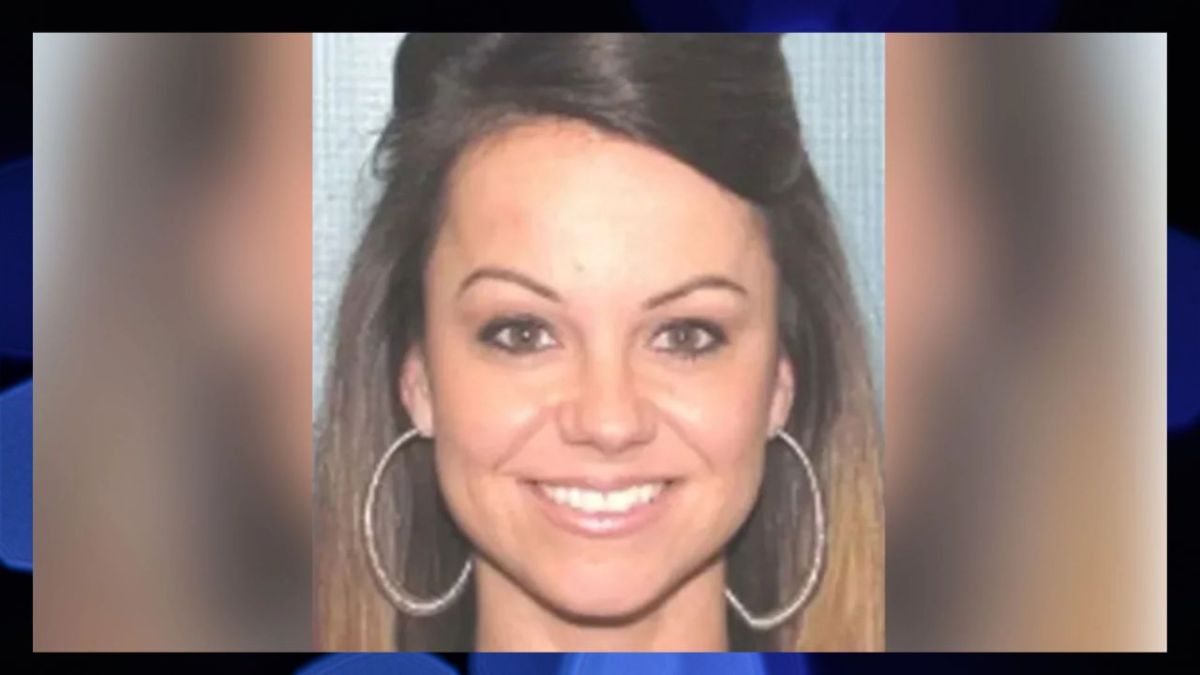 Mujer que buscaba a su perro perdido encuentra los restos de una joven ...