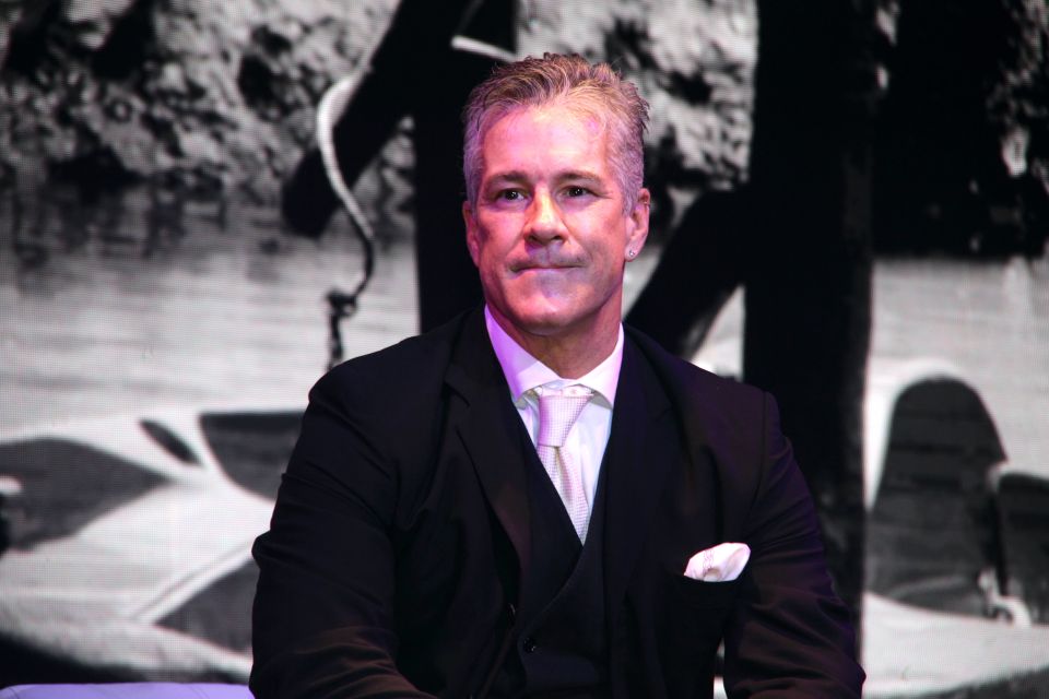 Fernando Carrillo sorprende con sus abdominales de acero y le dicen que ...