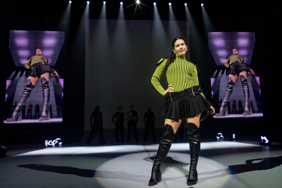 Rosalía posa para la revista Vogue en brasier y con transparencias: “Si ...