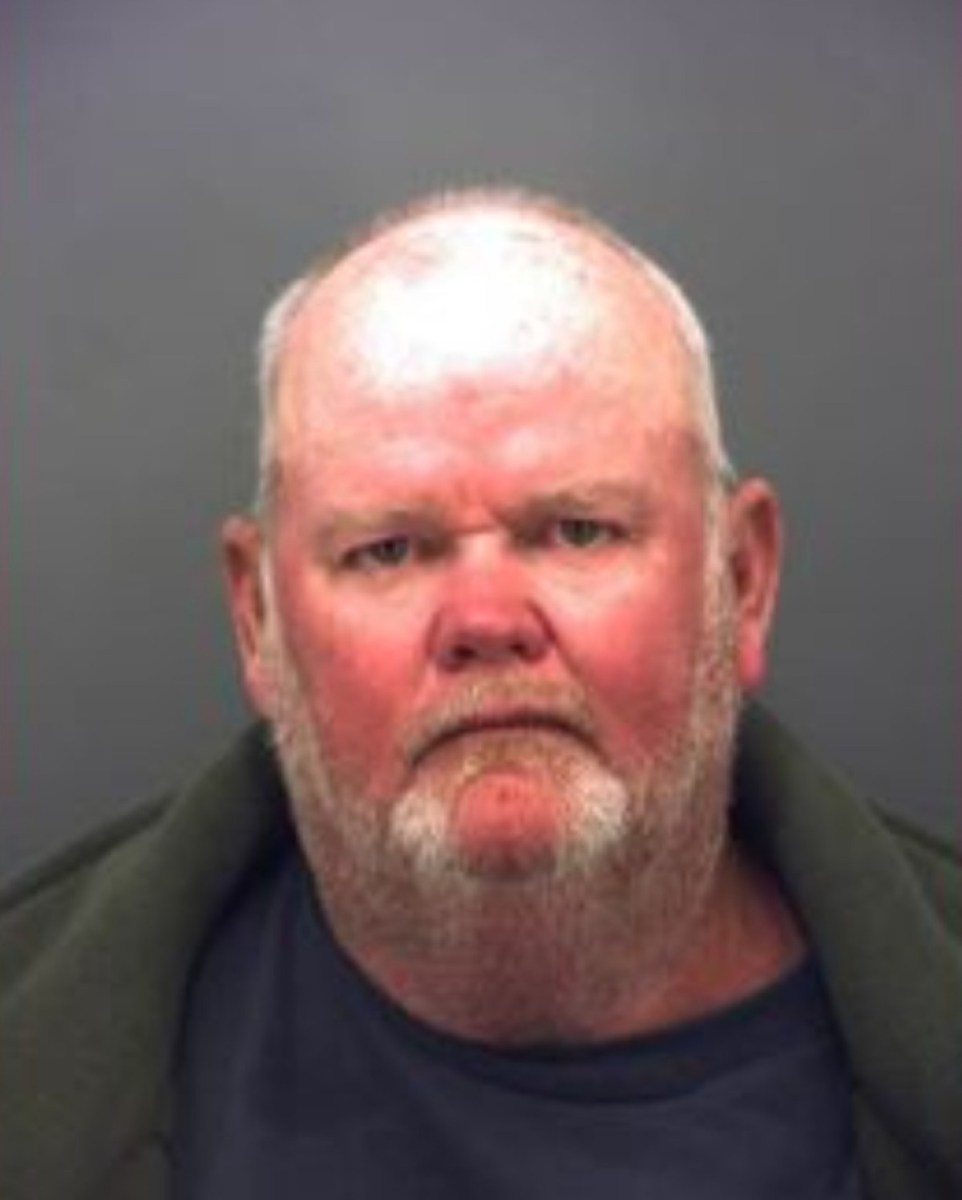 Piden que procesen bajo crimen racial a exguardián de centro de ...