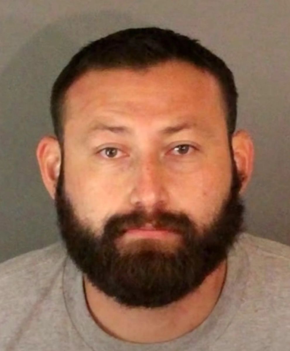 Policía de California acusado por muerte a tiros de padre hispano que ...